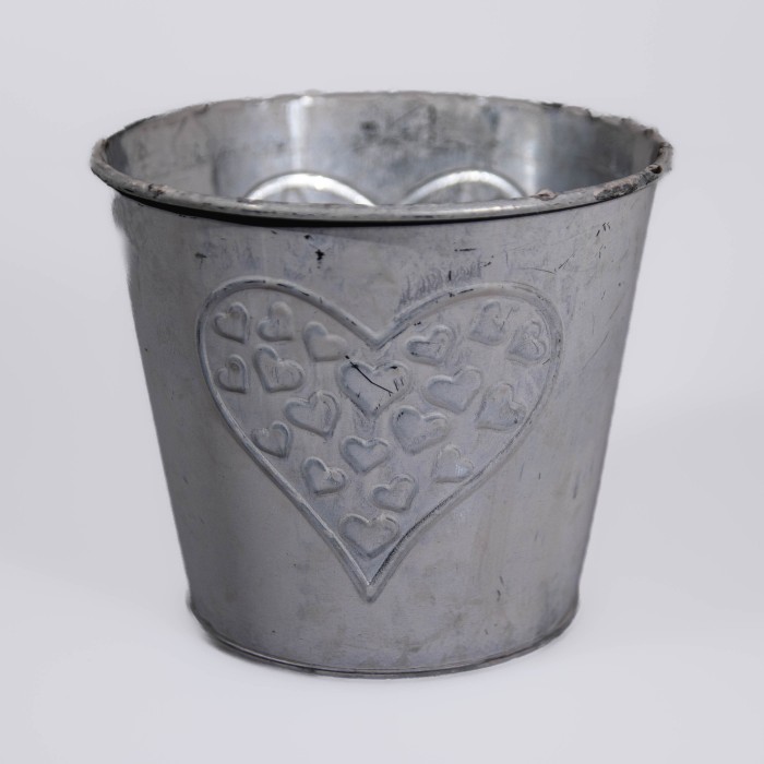 Heart Zinc Pot - Pack Of Three - Medium (14cm)